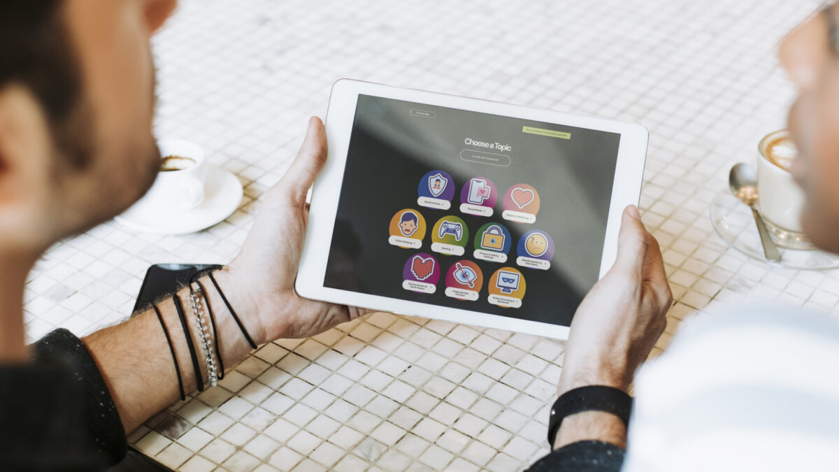 The Online Safety Hub and Safer Schools NI: The Power of Partnership ...