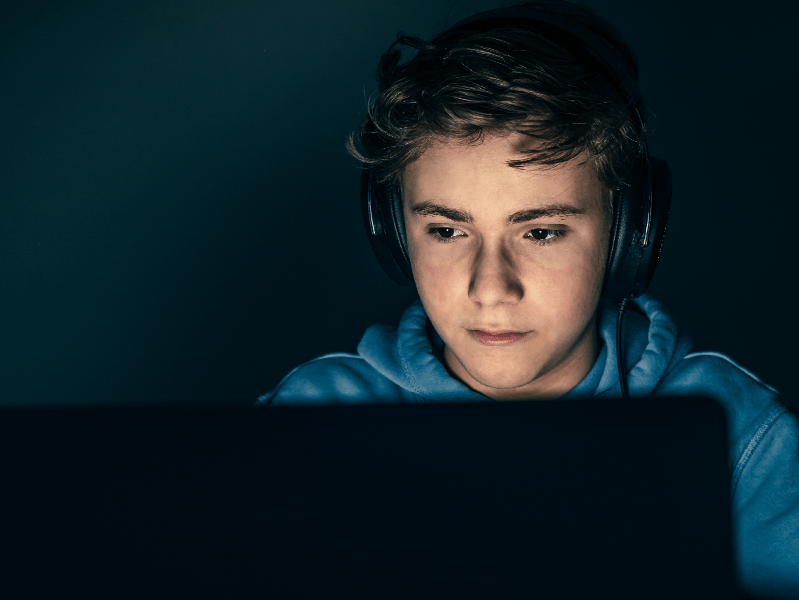 Randomised Chat Rooms - Safer Schools NI